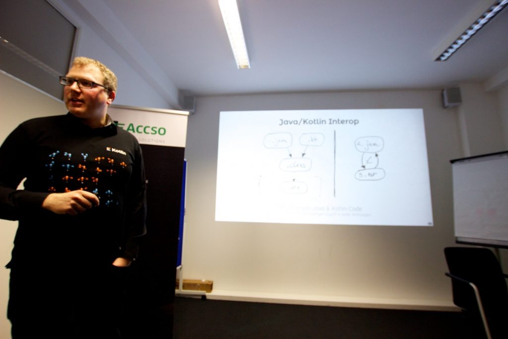 Java++ : Effiziente & sichere JVM-Entwicklung mit Kotlin mit Benjamin ...